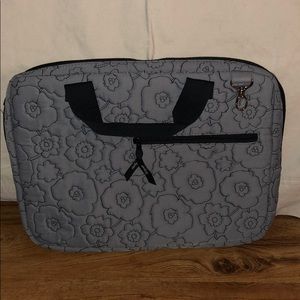 Thirty one Bags | Fashion Editor | Poshmark